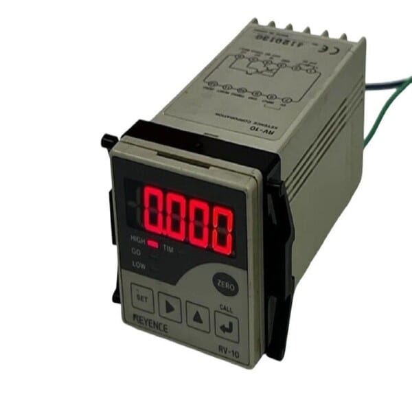 Keyence RV-10 Compact Analog Sensor Controller, Main Unit - Enicstra